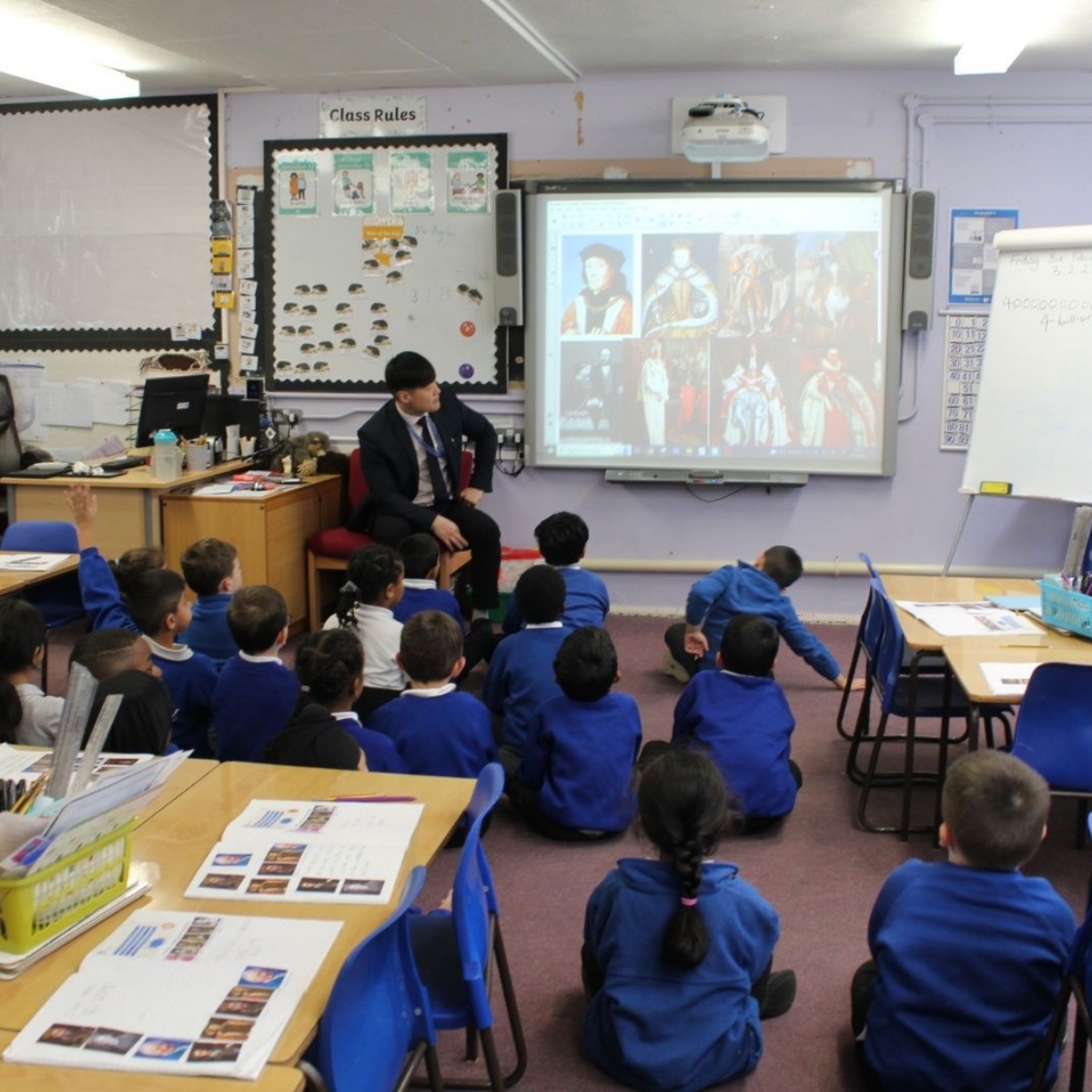 Belmore Primary School - Royal Poses
