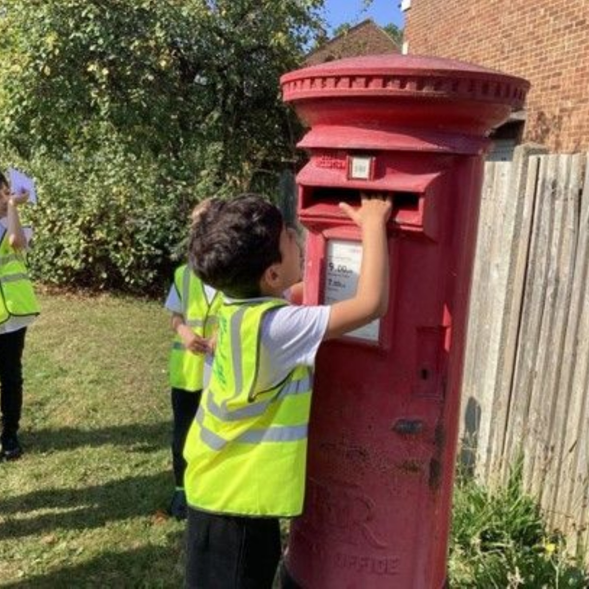 Belmore Primary School - Visit to the Post Box